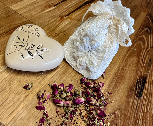 Ravelry: Lavender Sachet and Pot pourri Bag pattern by Sue Stapleton