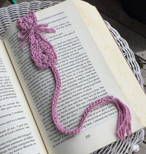 Ravelry: Cat's Meow Bookmark pattern by Sue Stapleton