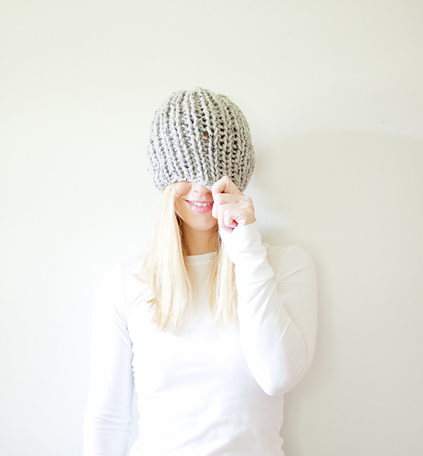 Ravelry: beginners ribbed beanie pattern by Claire Borchardt