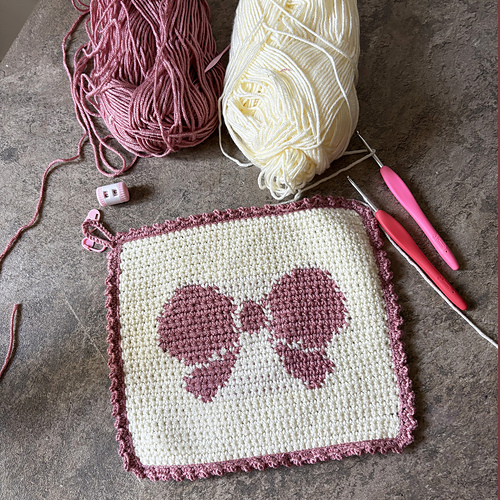 Ravelry: Blush Bow Potholder pattern by Axiom Crochet