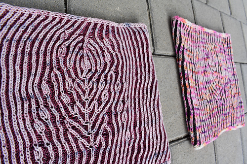 Ravelry: Kujaku Cowl pattern by Mara C. Knits