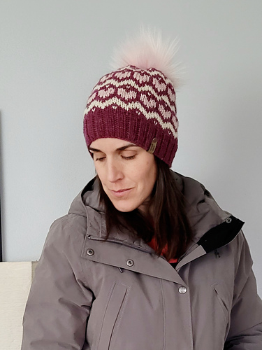 Ravelry: Amor Amor Hat pattern by Azahar Knits