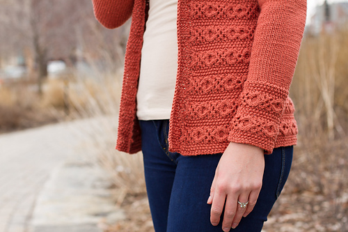 Ravelry: Sinai pattern by Cassie Castillo