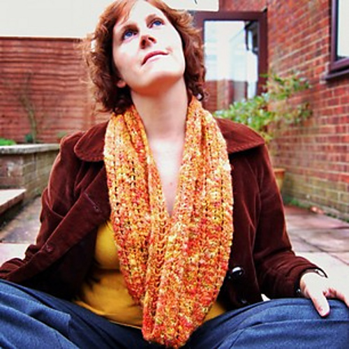 Ravelry: Pumpkin spice cowl pattern by Helen Carmichael