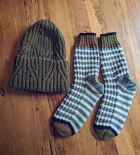 Ravelry: BUHIBUHI's Coral Reef Hat