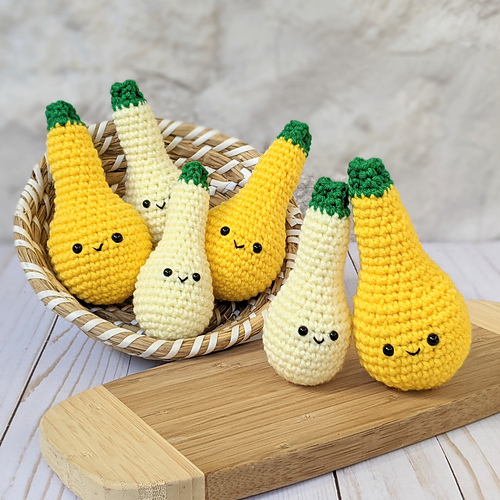 Ravelry: Crochet Yellow Squash pattern by BabyCakes Studios