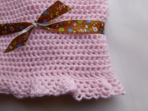 Ravelry: Ruffled Edge Blanket pattern by Baby Dear