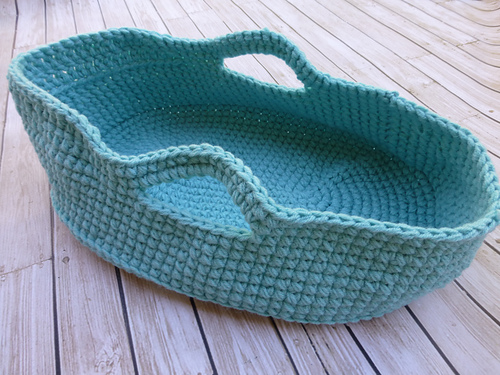 Ravelry: Doll Moses Basket pattern by Baby Dear