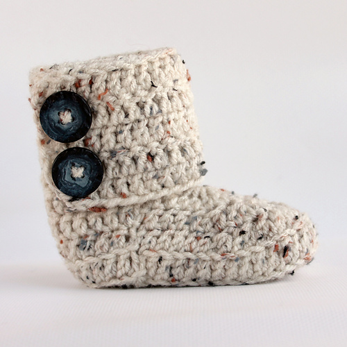 Ravelry: Two Button Wrap Baby Boots pattern by Melissa