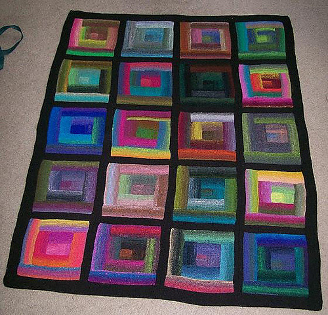 Ravelry: Log Cabin Square pattern by Sarah Bradberry