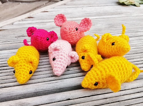 Ravelry: Mouse Cat-Toy pattern by Bald Moose