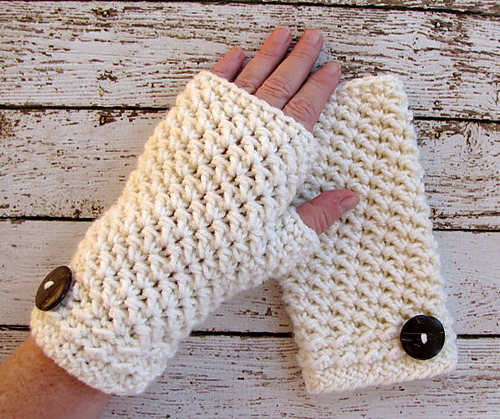 Ravelry: Textured Fingerless Gloves pattern by Creative Dragonfly