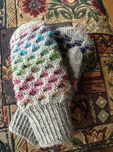 Ravelry: Newfoundland Mitts pattern by Gillian S. Hess