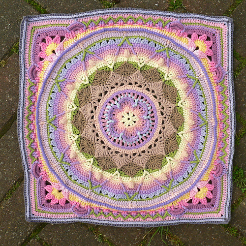 Ravelry: Sophie's Garden pattern by Dedri Uys