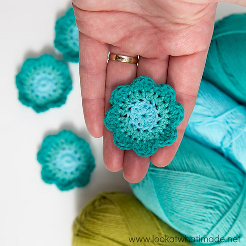 Ravelry: Flowers for Lydia pattern by Dedri Uys