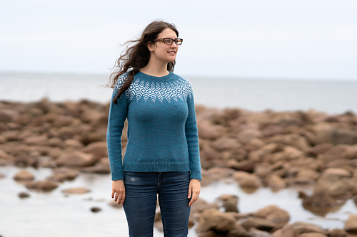 Ravelry: Plumose Yoke Jumper pattern by Laura Barkla