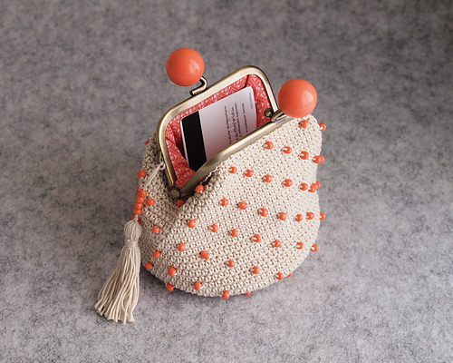 Ravelry: Beaded crochet purse with clasp pattern by Ester Basimaker