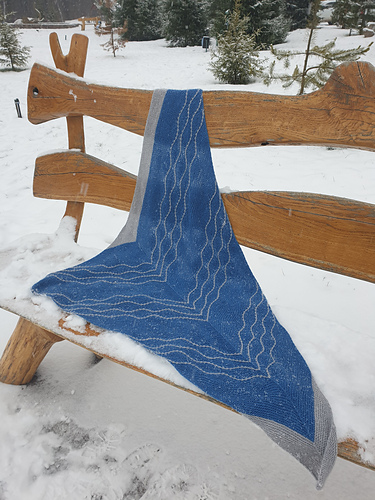 Ravelry: Snow Ripples Shawl pattern by Lyudmila Aksenik Old