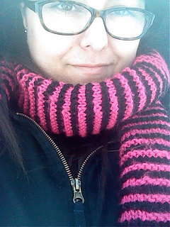 Ravelry: BeAbsurd's Alien Illusion Scarf