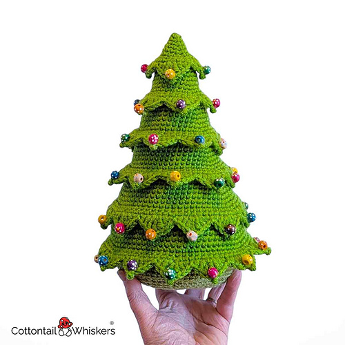 Ravelry: Mini Christmas Trees pattern by Bea King