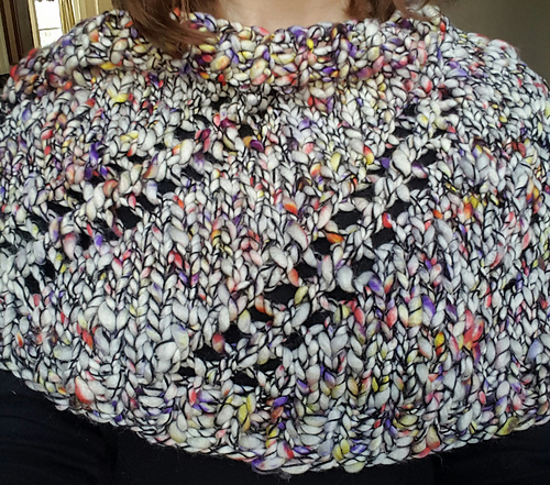 Ravelry: Caracol Cowl pattern by Orange Smoothie