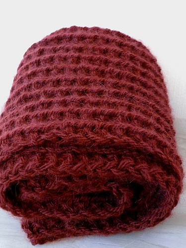 Ravelry: Farrow Rib Cowl pattern by Bee made