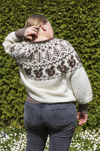 Ravelry: SQUIRREL Icelandic Lopapeysa Sweater pattern by Olga Begak
