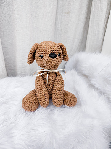 Ravelry: Perro Labrador pattern by Maria Luz Zamaro