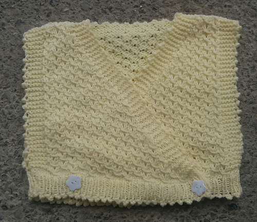 Ravelry: Sweet Hortense heartwarmer pattern by Christine de Savoie