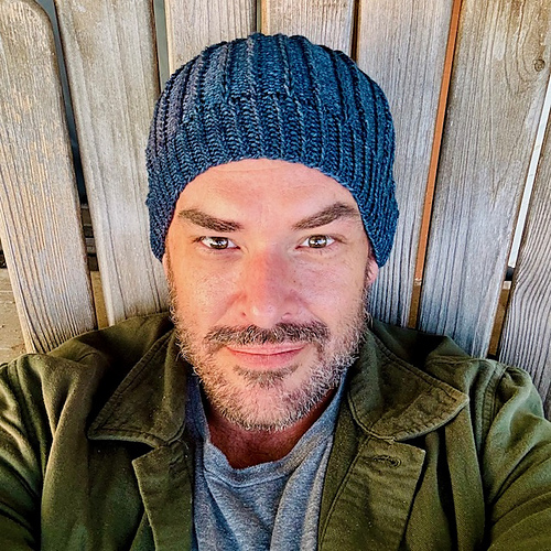 Ravelry: Seis Cabos Beanie pattern by Benjamin Matthews