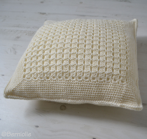 Ravelry: Kait pattern by Bernadette Ambergen