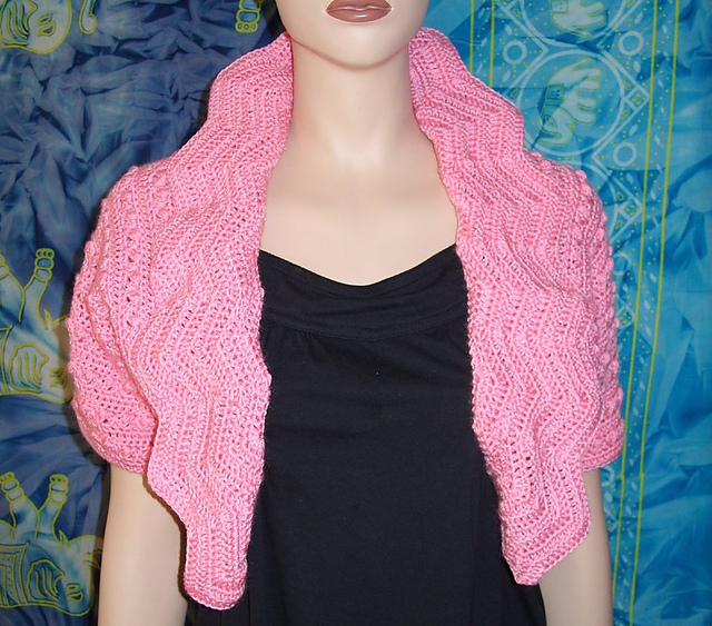 Ravelry: Pinky Girl Shrug pattern by Berry Goblinfly