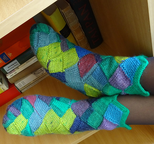 Ravelry: Royal Entrelac socks pattern by Baiba Jautaiķe