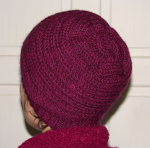 Ravelry: Round and Round hat pattern by Bethan D