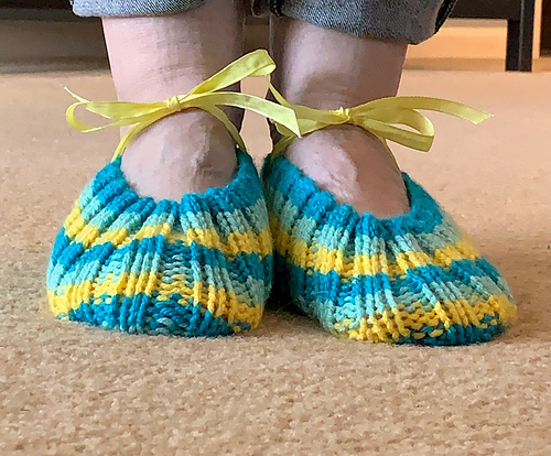 Ravelry: Double Rib Ballet Slippers pattern by Betsy Lowery