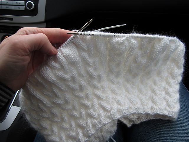 Ravelry: Bettan2010's Swagger jacket