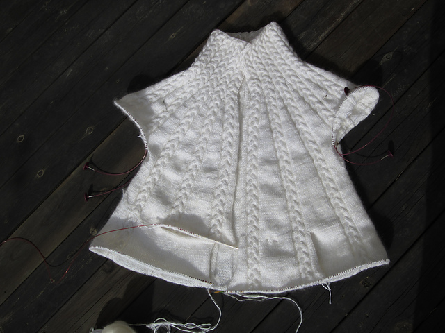 Ravelry: Bettan2010's Swagger jacket