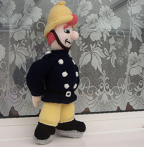 Ravelry: Fireman Sam pattern by Alan Dart