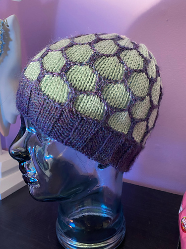 Ravelry: Gift Of Honey Hat pattern by Bex Knitty Designs
