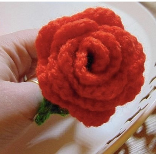 Ravelry: English rose pattern by Cassandra Bolton