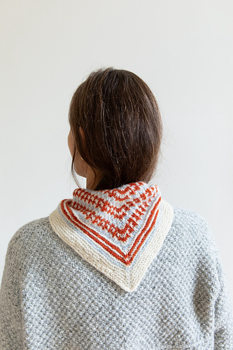 Ravelry: Isla Shawl pattern by Biches & Bûches