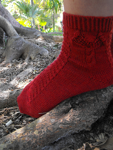 Ravelry: Phénix pattern by Sarah V Miller