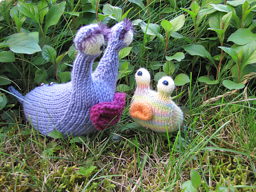 Ravelry: Garden Slug FLAT KNIT VERSION pattern by cheezombie