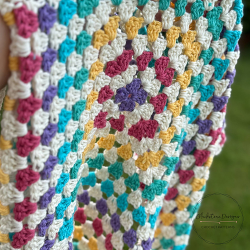 Ravelry: One Big Granny Square Blanket pattern by Sonya Blackstone