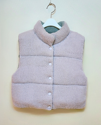 Ravelry: Reversible Puffer Vest pattern by SeongWon An
