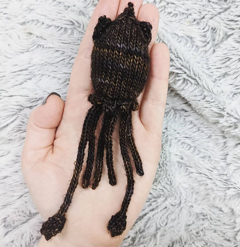 Ravelry: Swampy's Squid pattern by Sarah Squid