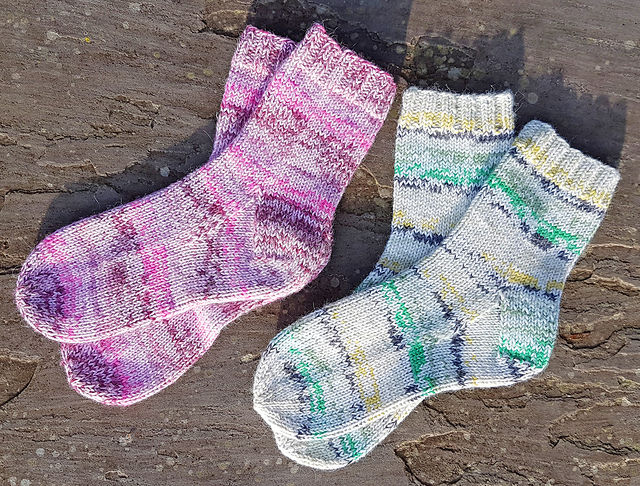 Ravelry: Instant Gratification Socks pattern by Blue Ammonite Designs