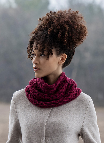 Ravelry: Titania Cowl pattern by Michael Vloedman