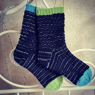 Ravelry: dollily's Minecraft socks