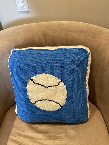 Ravelry: Stadium Sit Upon pattern by Belinda Rewucki